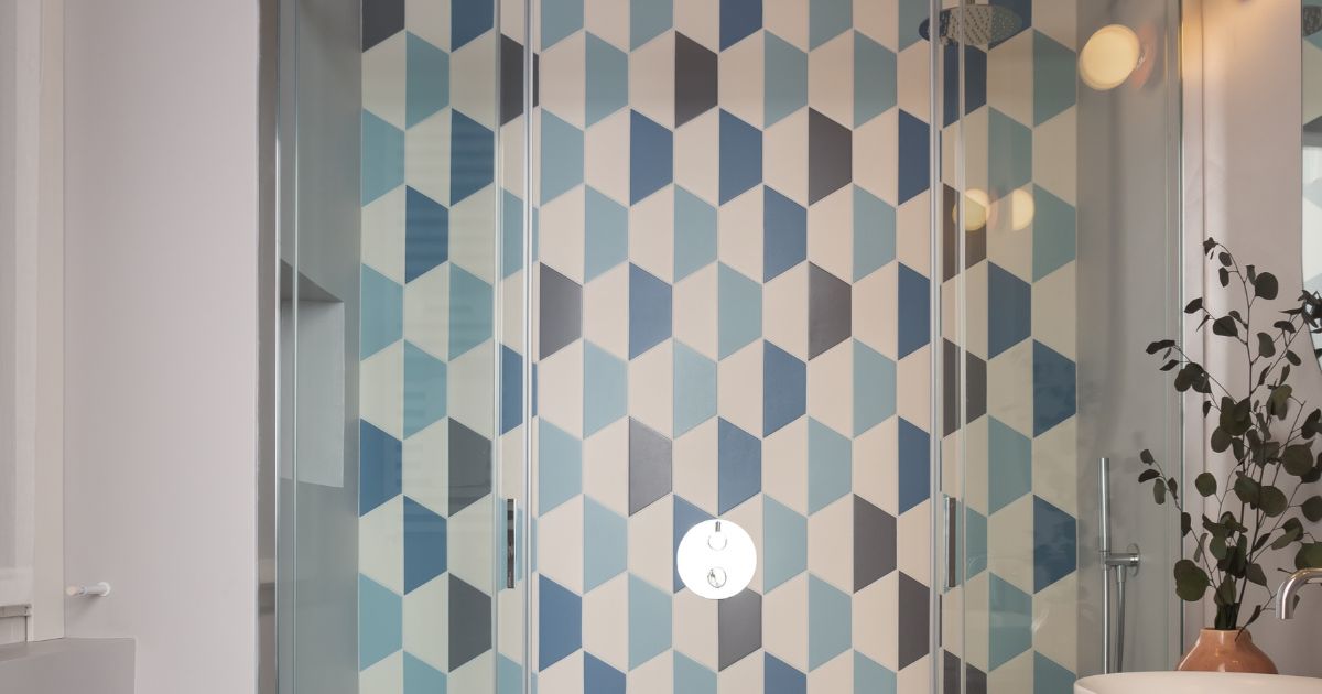 Ottanio House. Playing with trapeze tiles | Tonalite